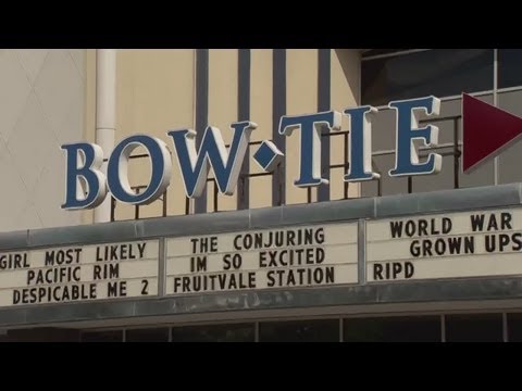 Group of deaf people suing movie theater chain