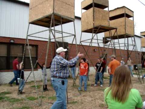 FFA AUCTION 4 x 6 Deer Stands FOR SALE.....KODAK MOMENT / Priceless