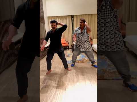 #ramcharan nails the hookstep of #mainkhiladi along with #ganeshacharya