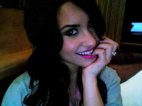 Demi Lovato Twitter Pics