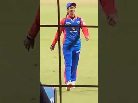 Shreyanka patil funny dance,jemimah rodrigues dance,#ipl #cricket