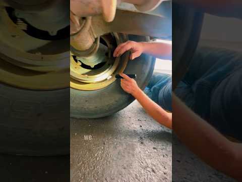 How to check for Leaking Wheel Seal on Heavy Duty Truck/Trailer #operator