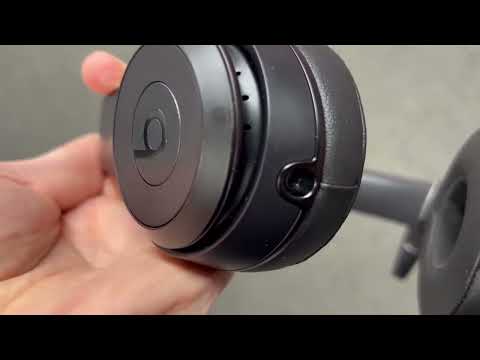 Best Premium Headphones? | Beats Solo3 VS Apple Airpods Max