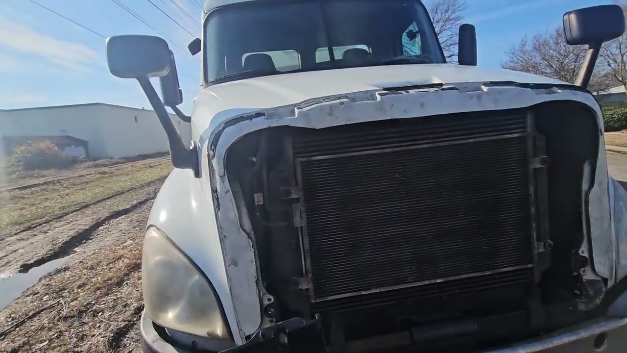 How to replace the crossbar on a freightliner