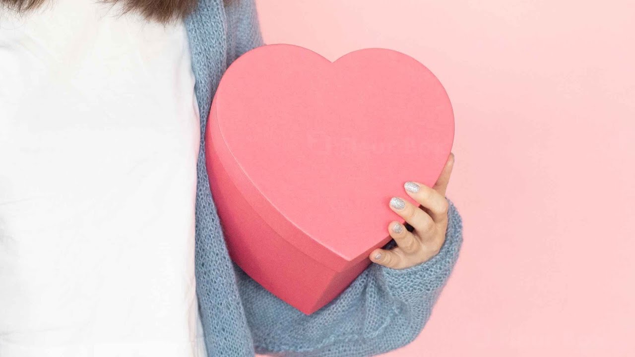 Luxurious and Intricate Custom Heart Boxes for Unforgettable Experiences