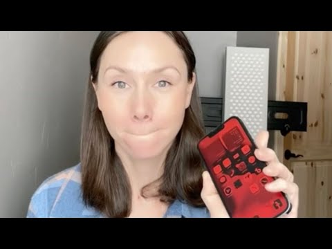 Turn your iPhone screen RED {block blue light at night | increase your body’s melatonin production}