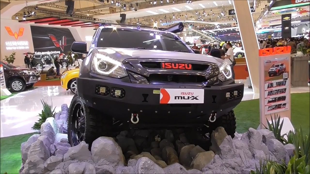 Izuzu D-Max mu-X Dimodifikasi Jadi Lebih Gagah di GIIAS 2018 - Tribun Video