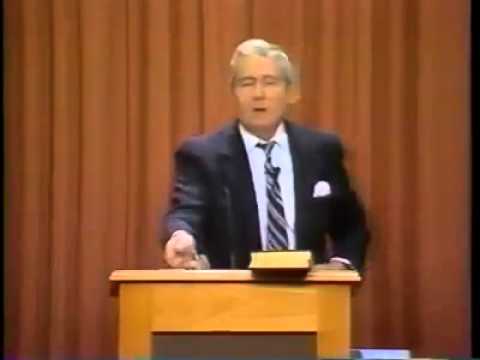 Dr. Peter Ruckman – They’re messing with my book (BIBLE) KJV/KJB | A ...