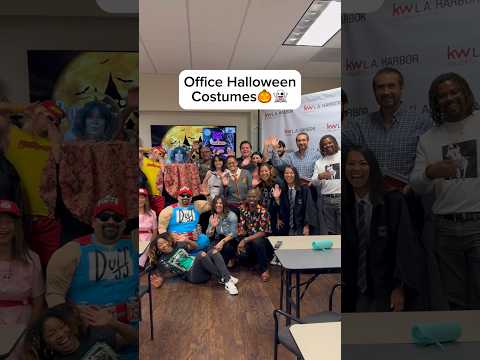Halloween fun at the best office with the most spirited team!???????? #halloween #costume #office