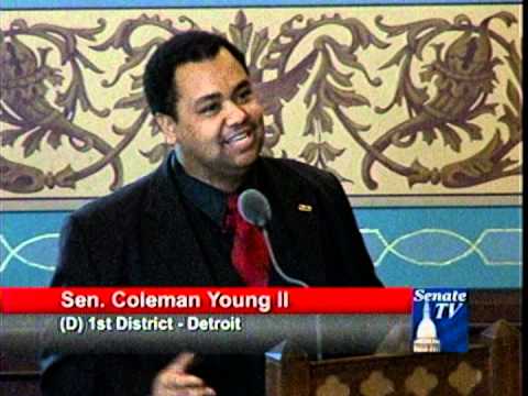 Sen. Young Speaks to Amendment on SB 1018
