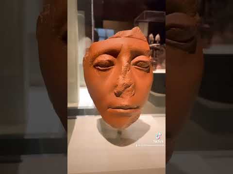 This museum admits its biases against African art #phdlife #museum #history #academiclife