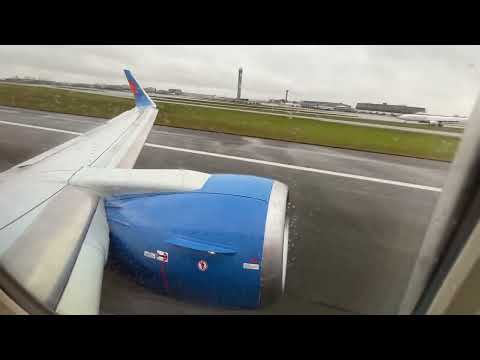 G-GDFN, Jet2 B737-300 Take off from Paris to Leeds. Great classical plane!