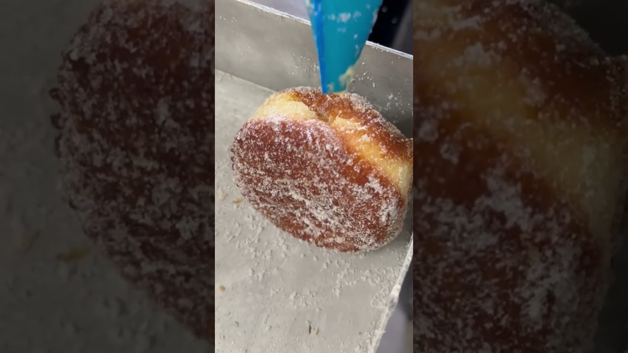 #EtonMess #doughnuts at Bread Ahead #boroughmarket! British summer time at its tastiest. #ksatehere