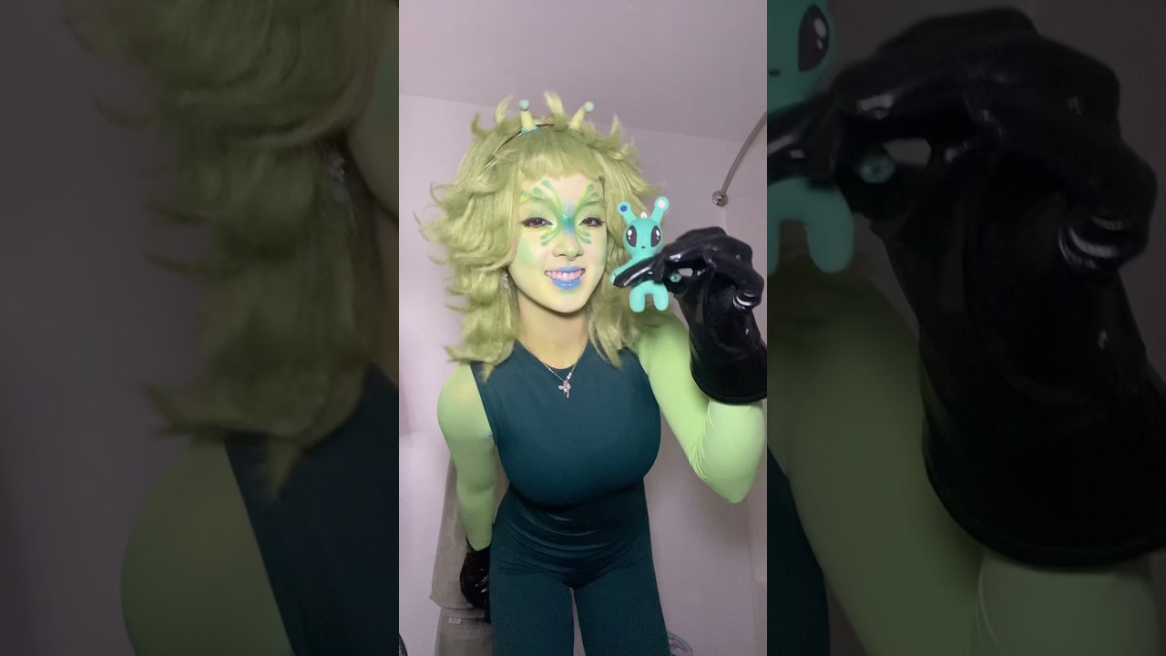 Green Alien Makeup #cosplay #makeuptutorial #alienmakeup #alienoc #makeup #greenalien