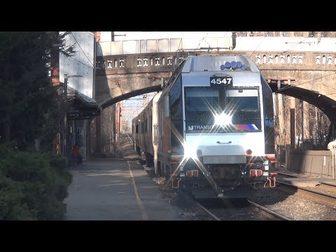 Mid-Day Trains @ Mountain Station (ft. 4502 and 4640) 12/29/23