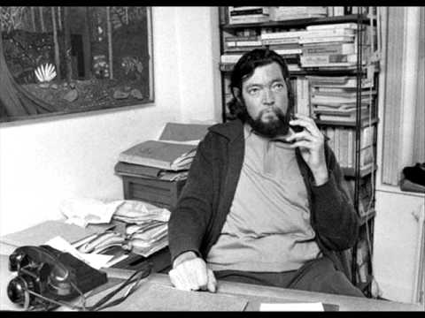 JULIO CORTAZAR habla de su mala pronunciacion.