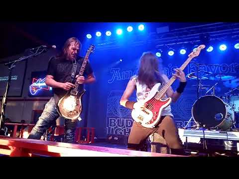 Cheap Shots Rockin' the Bud Pavilion! ππ€π€πΆπ΅πΌπ€