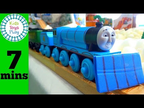 Thomas and Friends Snow Tracks | Sodor Storytime Season 13 | Thomas Train Toys for Kids
