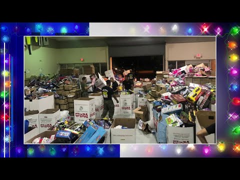 Big Bus Toy Express collects nearly 19,000 gifts for Toys for Tots