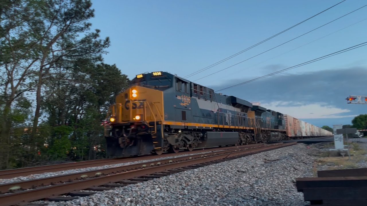 CSXT 1836 RF&P HU Leads Long CSX I032-02 NB Intermodal Combo Train Florence SC 