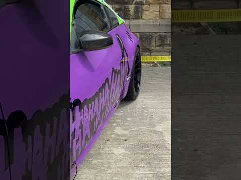 Loved seeing these cars #comiccon #joker #harleyquinn
