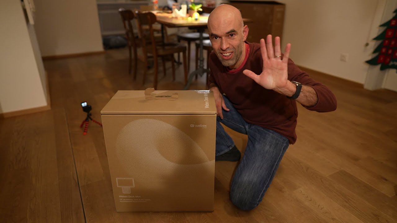 Webex Desk Mini Unboxing