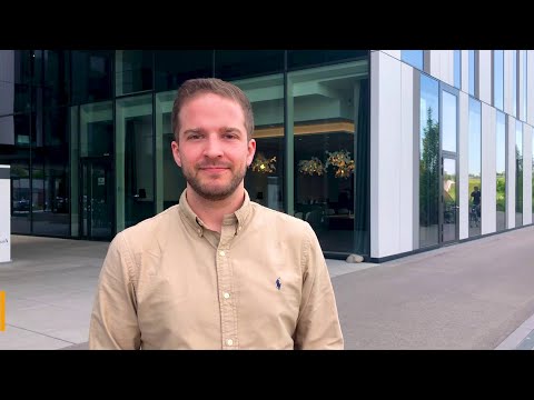 What does a Senior Agile Coach at the Mobile Center of Excellence do at SAP Munich?
