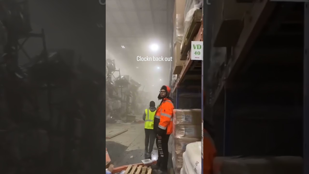 amazon employee destroys amazon