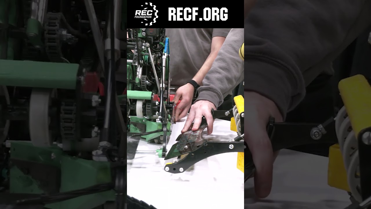 Bot Shovel by CPSLO Cal Poly Gear Slingers