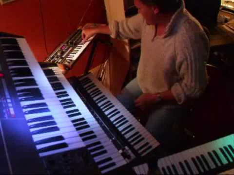Vangelis Blade Runner Synthesizer Improvisation – Synthtopia