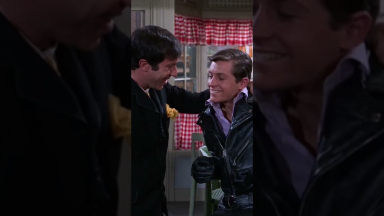 Dick Grayson Goes Undercover C #short