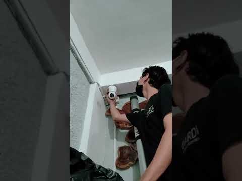 Pemasangan BARDI Smart IP Cam PTZ Indoor oleh tim BARDI Jogja