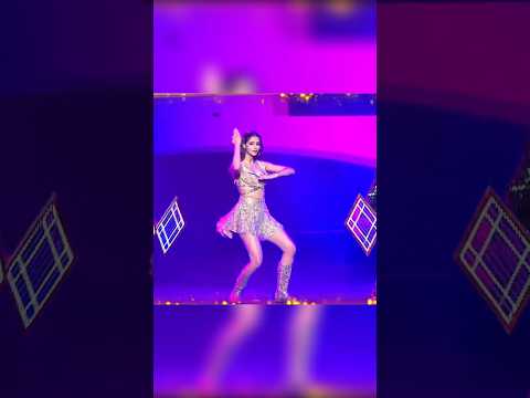 Ananya Pandey dance on Stage||zee cinema award ||