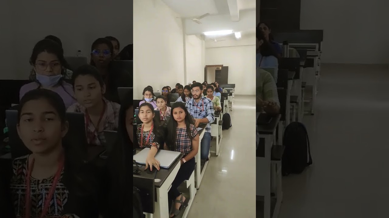 Database Connectivity in Java in Class Training @iBaseTechnologies @Thinkjit  #java #jobs#ibase