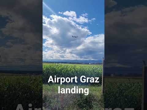 Airport Graz landing