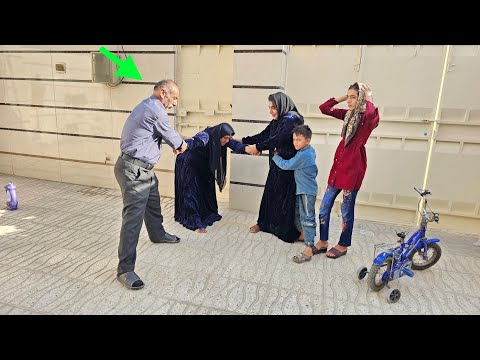 π«£ When Akram stopped Zuleikha from leaving... a fateful moment in a silence full of words! ππ«οΈ