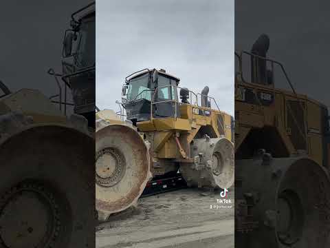 CAT 836K Compactor loading for transport. #heavyequipment #heavyhaul #caterpillarequipment