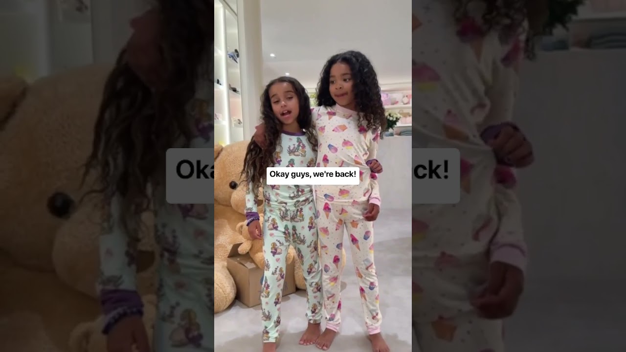 Ok guys, we're back, did you miss us? #fashionshow #kardashians