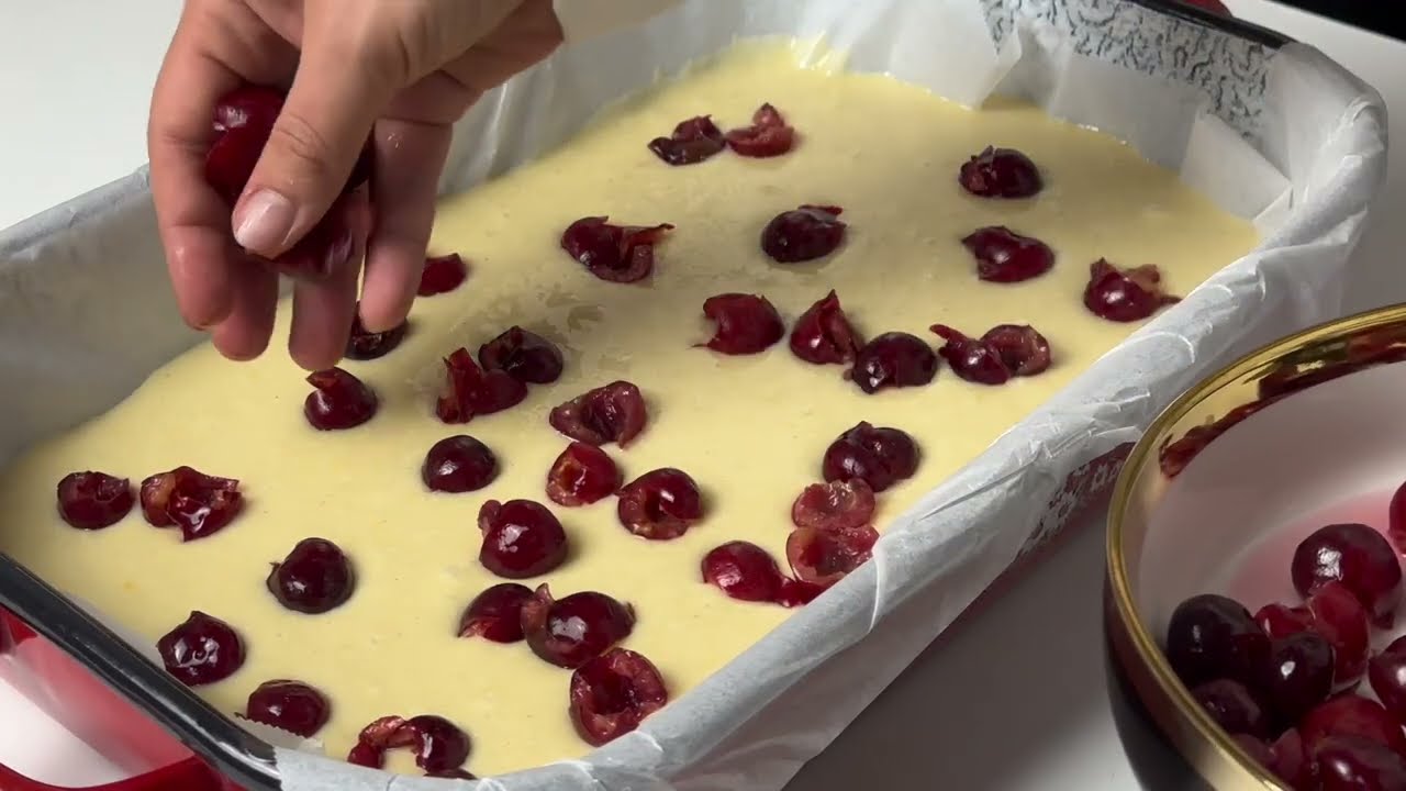 Nyári szelet, amikor van friss gyümölcs, sokszor sütöm, nagy sikere van ...