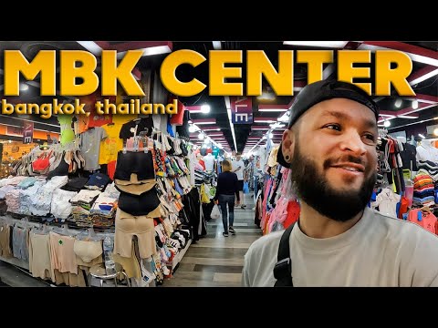 MBK Center is INSANE - Huge mall shopping spree in Bangkok, Thailand πΉπ