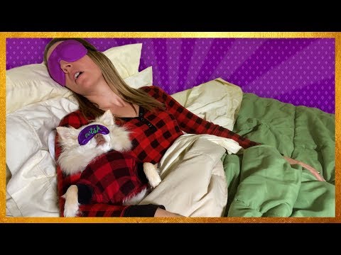 Tumble Out Of Bed | Dolly Parton 9 to 5 (TikTok Comedy Duo Short Film)