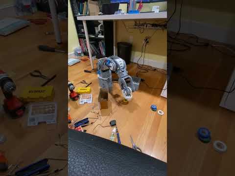 DIY 3D printed robotic arm with AI - ARCTOS