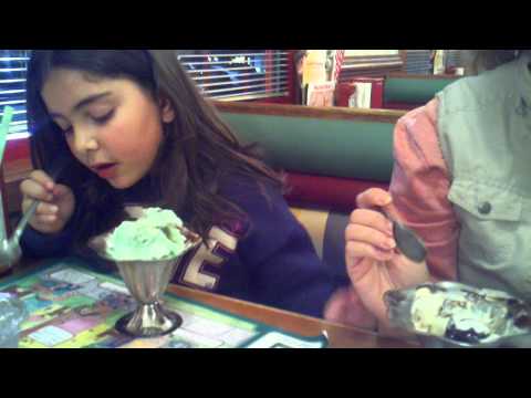 Kids at Friendlys