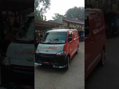 KURIR SHOPEE EXPRESS YANG BAIK,MOBIL NYA GANTENG GA ADA OBATT🍁