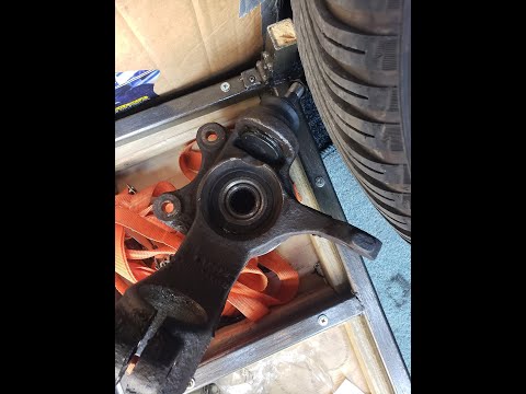 Ford Connect Fitting Anti Roll Bar Bushes.