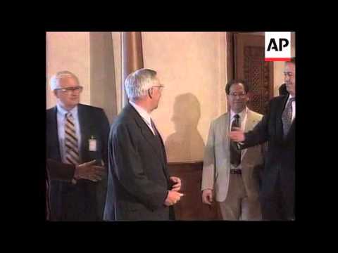 Indonesia - Former US Vice President arrives