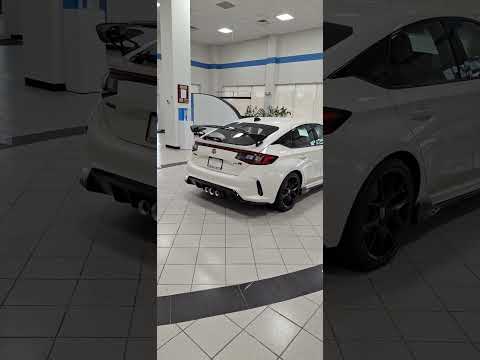 2025 FL5 Honda Civic Type R's Are At Dealerships Now!