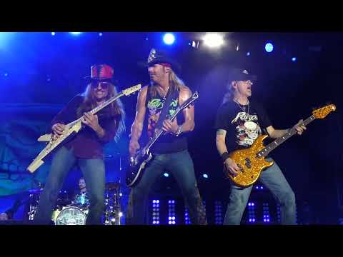 "CC Guitar Solo & Fallen Angel & We're An American Band" Poison@Bethlehem, PA 8/7/22