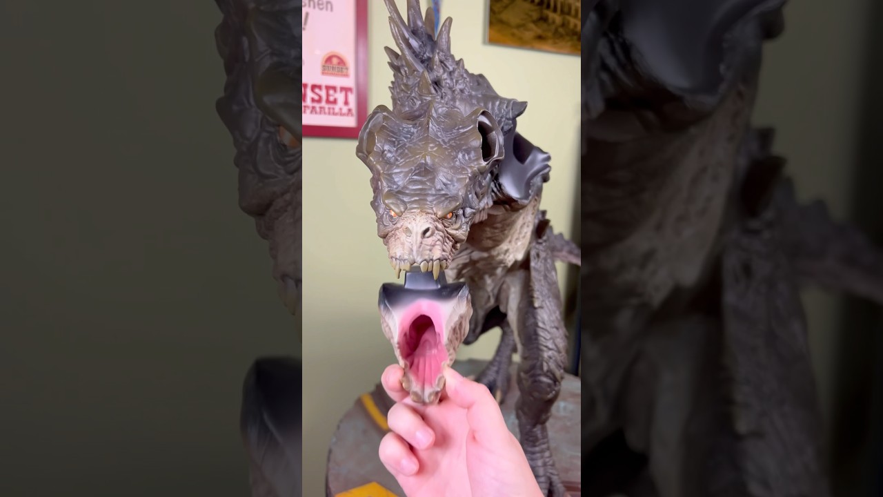 BUILDING MASSIVE 3FT DEATHCLAW STATUE!