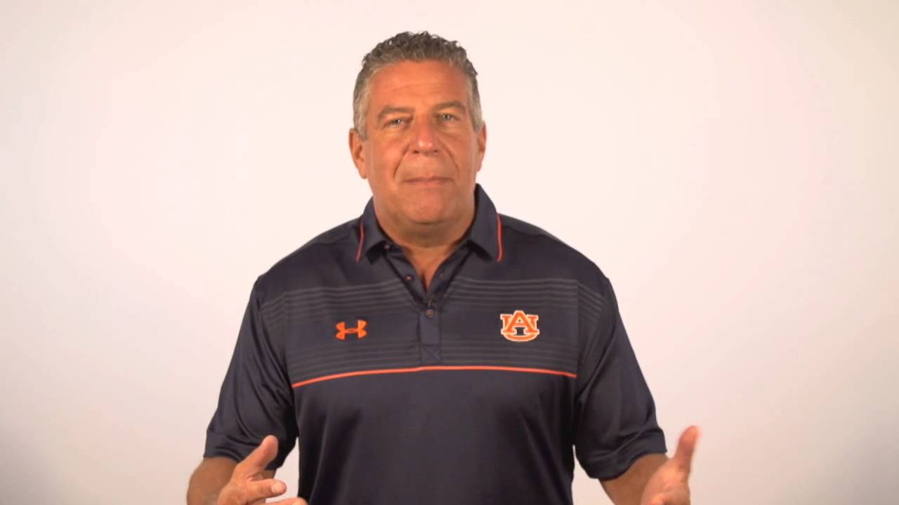 Bruce Pearl talks to the Auburn Student Section